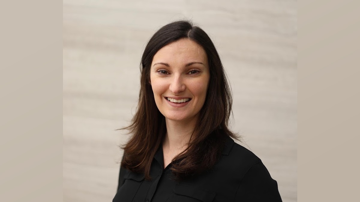 Sarah Fulop – Staying Connected